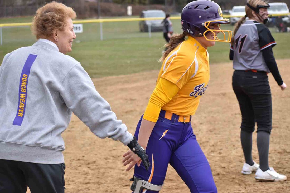 Flashes take 13-0 lead before delay | News, Sports, Jobs - The Vindicator